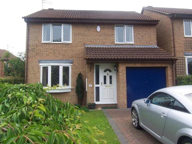 4 bedroom detached house to rent