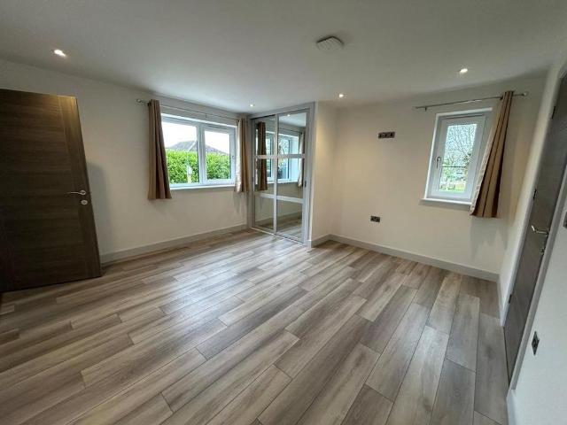 4 bedroom detached house to rent