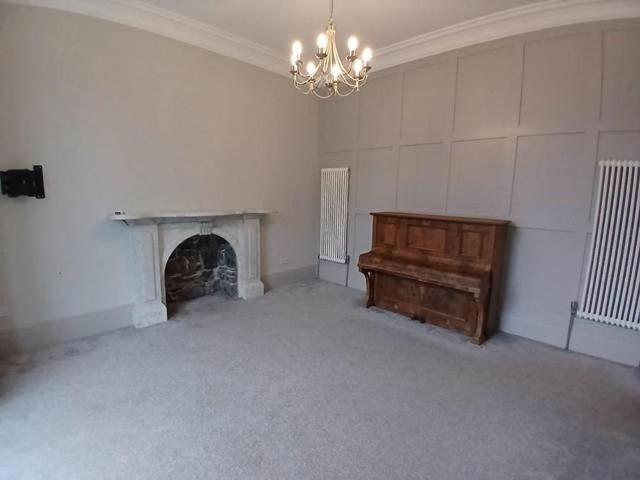 4 bedroom detached house to rent