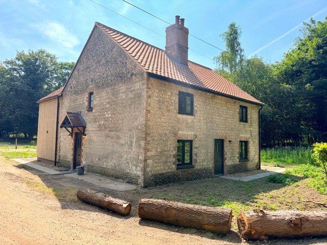 4 bedroom detached house to rent