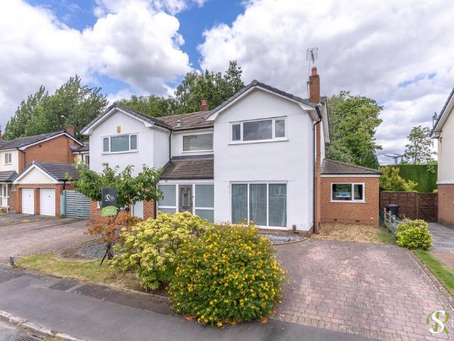 4 bedroom detached house to rent