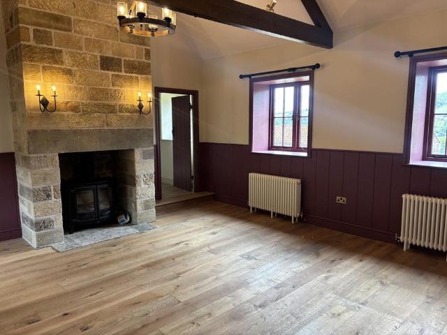 4 bedroom detached house to rent