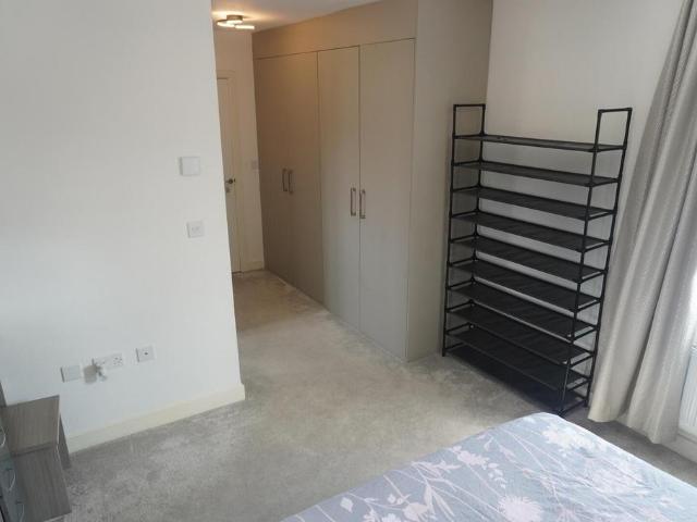 4 bedroom detached house to rent