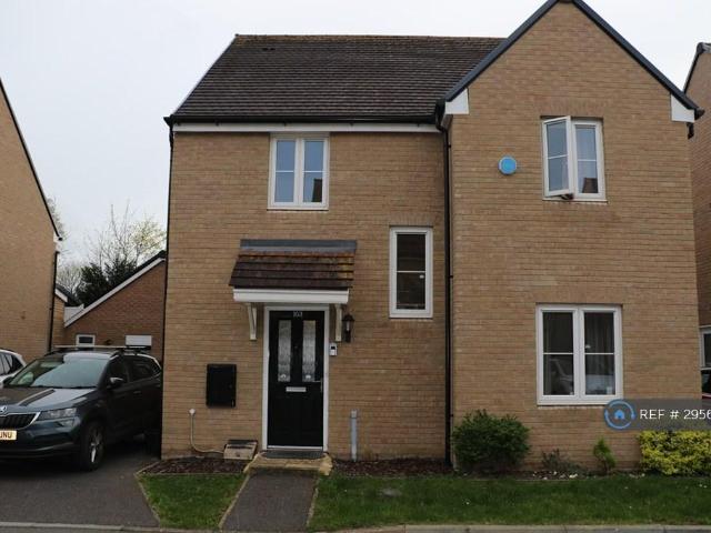 4 bedroom detached house to rent