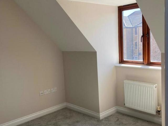 4 bedroom detached house to rent