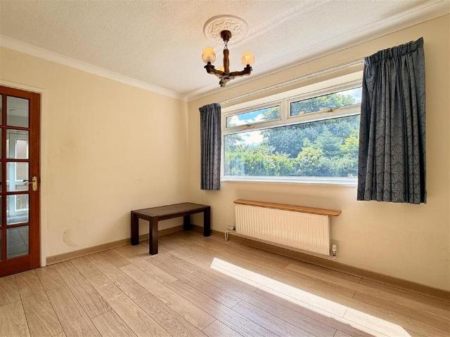 4 bedroom detached house to rent