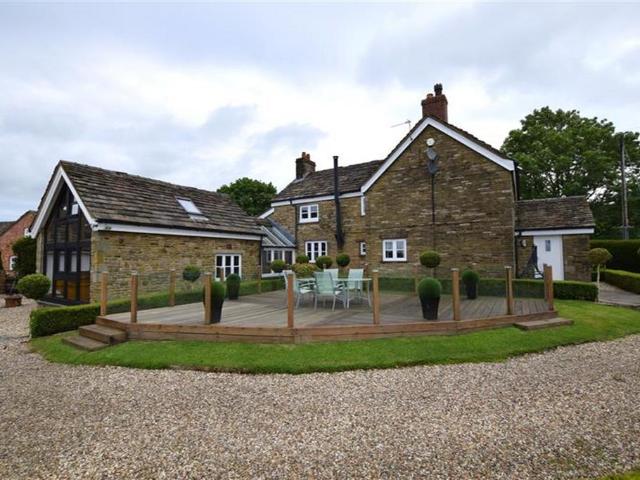 4 bedroom detached house to rent