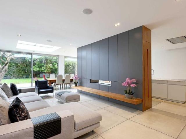 4 bedroom detached house to rent