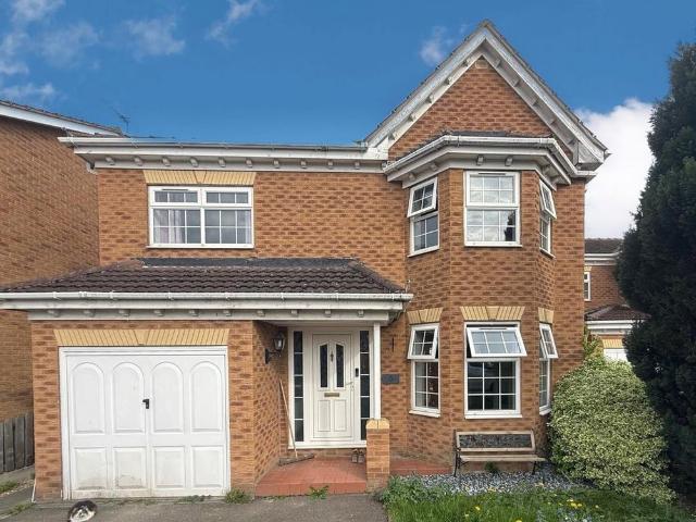 4 bedroom detached house to rent
