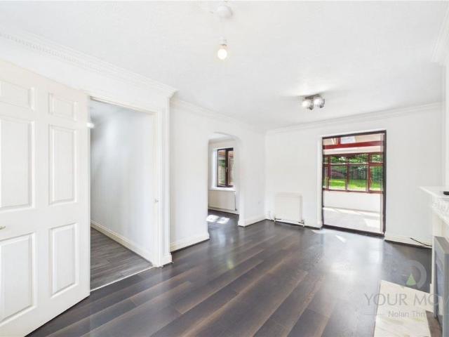 4 bedroom detached house to rent