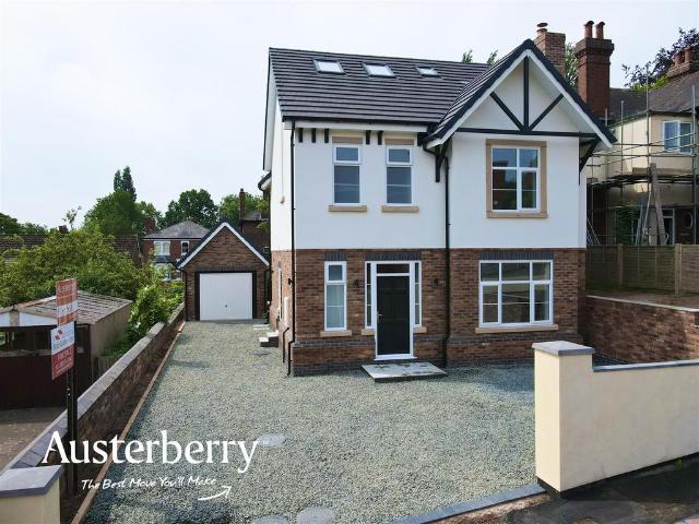 4 bedroom detached house to rent