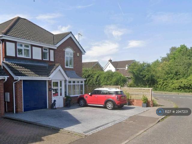 4 bedroom detached house to rent