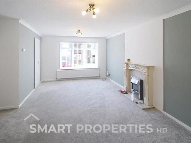 4 bedroom detached house to rent