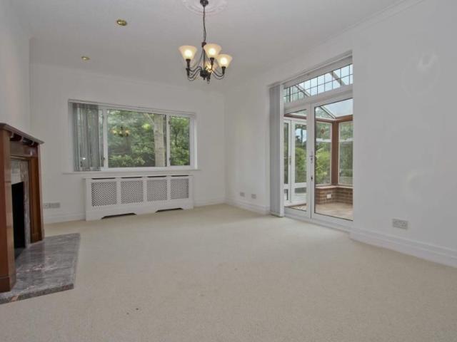 4 bedroom detached house to rent