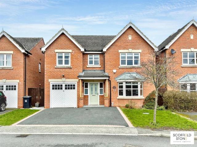4 bedroom detached house to rent