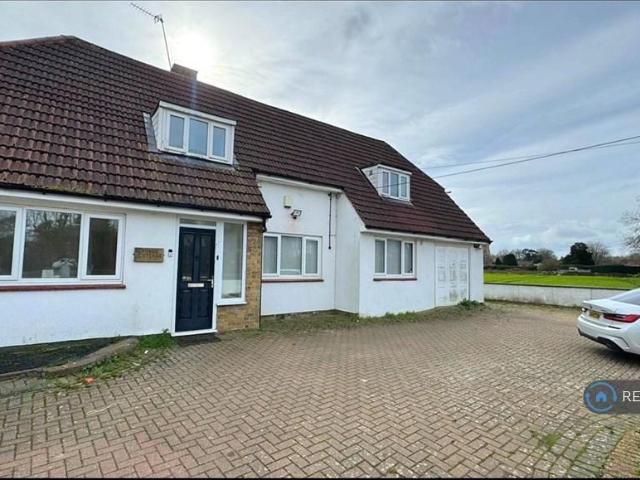 4 bedroom detached house to rent