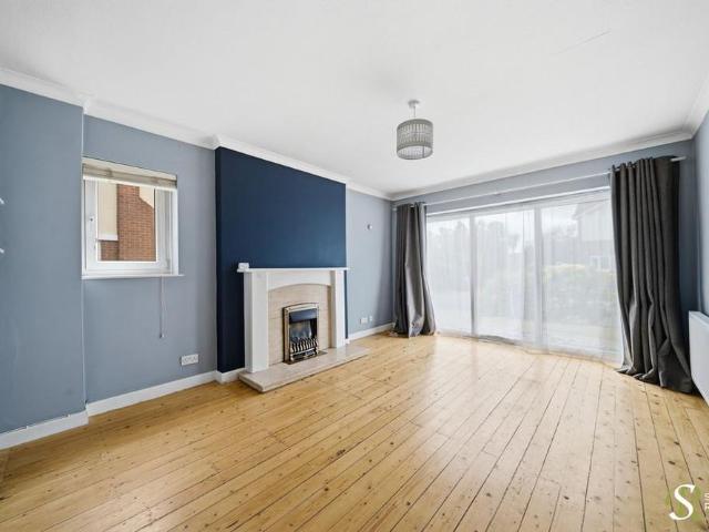 4 bedroom detached house to rent