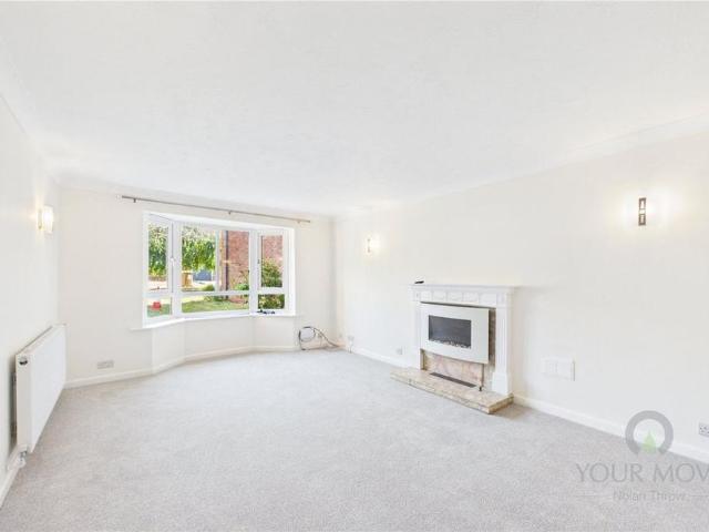 4 bedroom detached house to rent