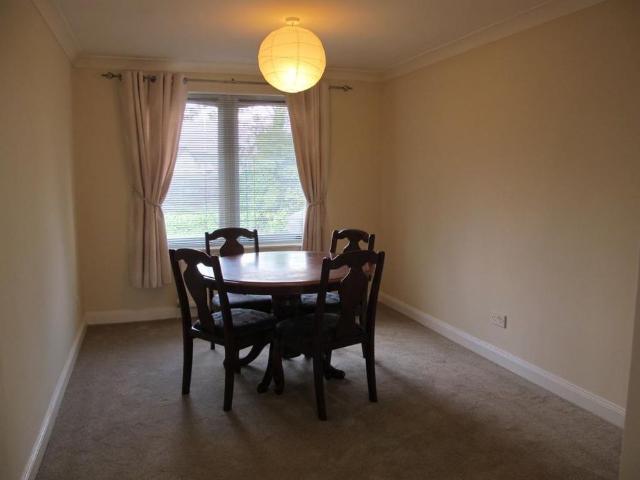 4 bedroom detached house to rent