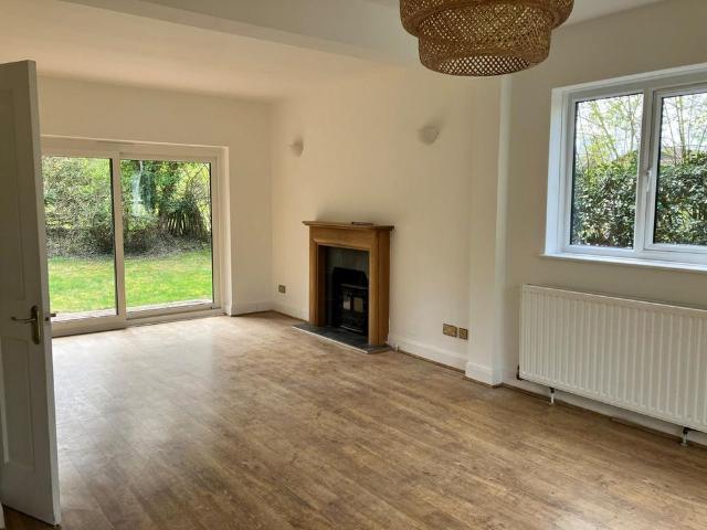 4 bedroom detached house to rent