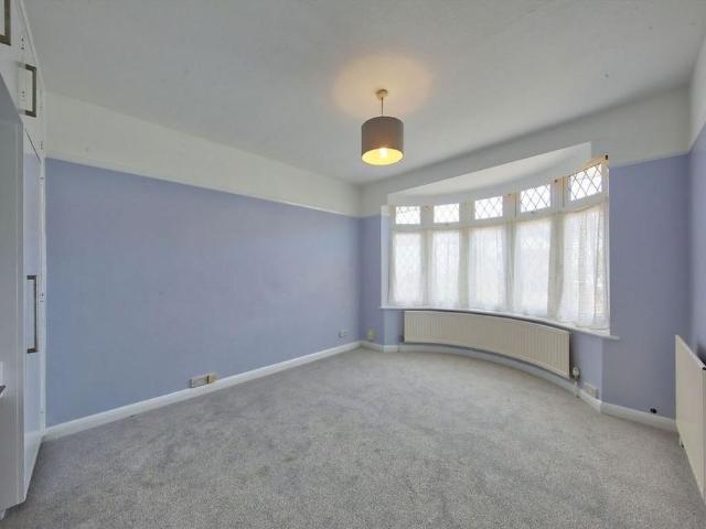 4 bedroom detached house to rent