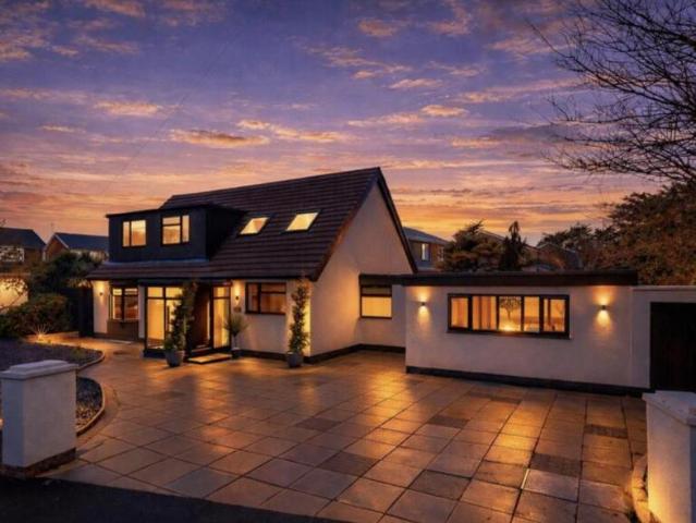 4 bedroom detached house to rent