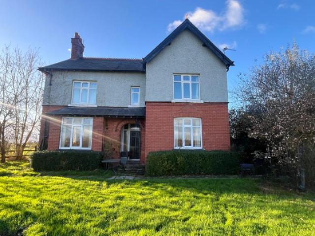 4 bedroom detached house to rent