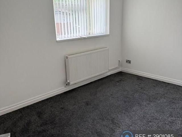 4 bedroom detached house to rent
