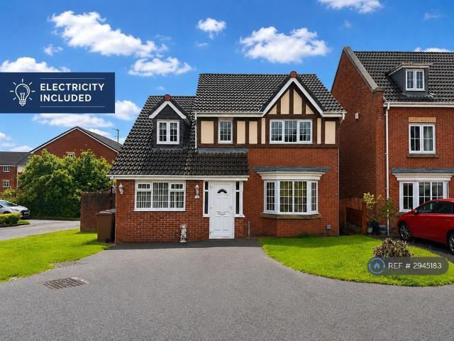 4 bedroom detached house to rent