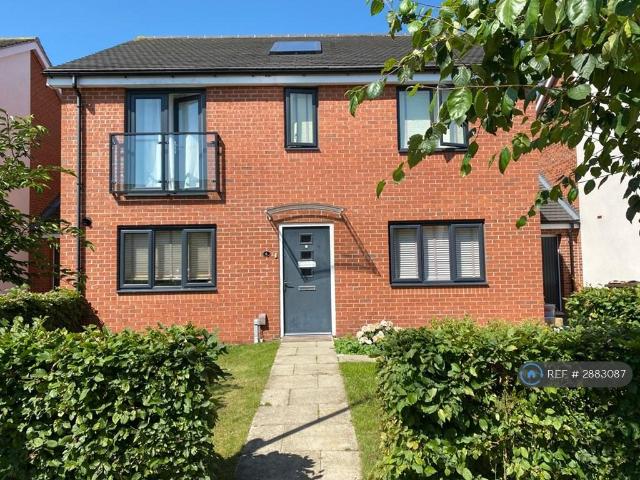 4 bedroom detached house to rent
