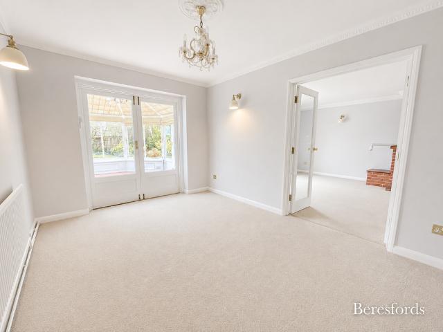 4 bedroom detached house to rent