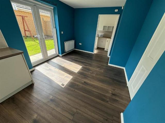 4 bedroom detached house to rent
