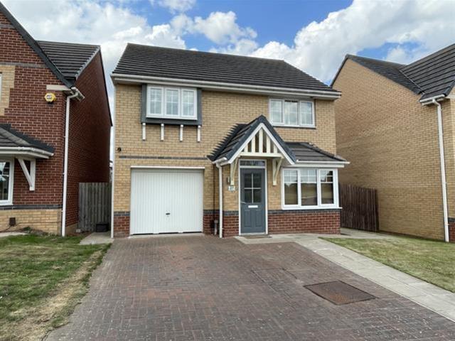 4 bedroom detached house to rent