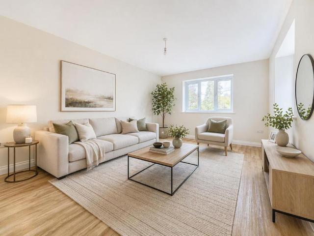 4 bedroom detached house to rent