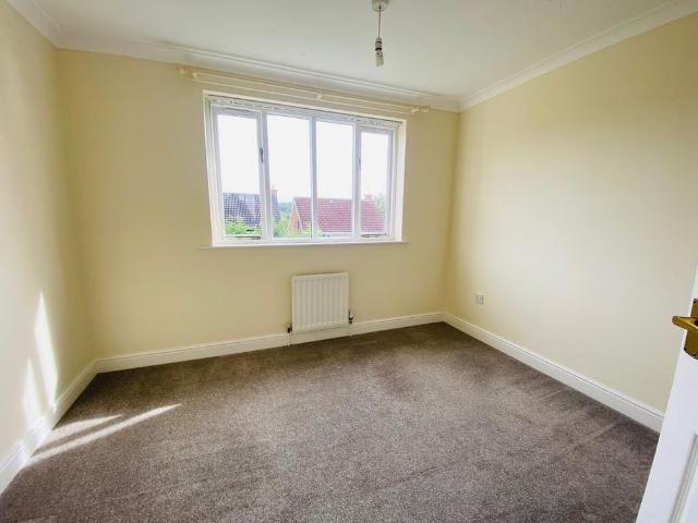 4 bedroom detached house to rent