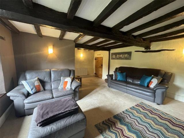 4 bedroom detached house to rent