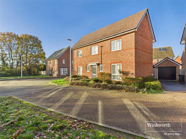 4 bedroom detached house to rent