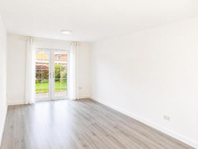 4 bedroom detached house to rent