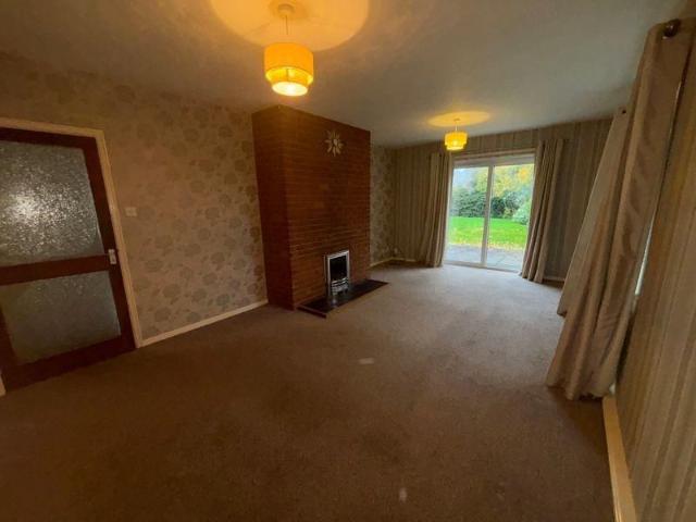 4 bedroom detached house to rent