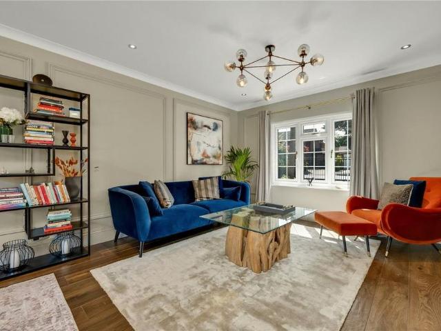 4 bedroom detached house to rent
