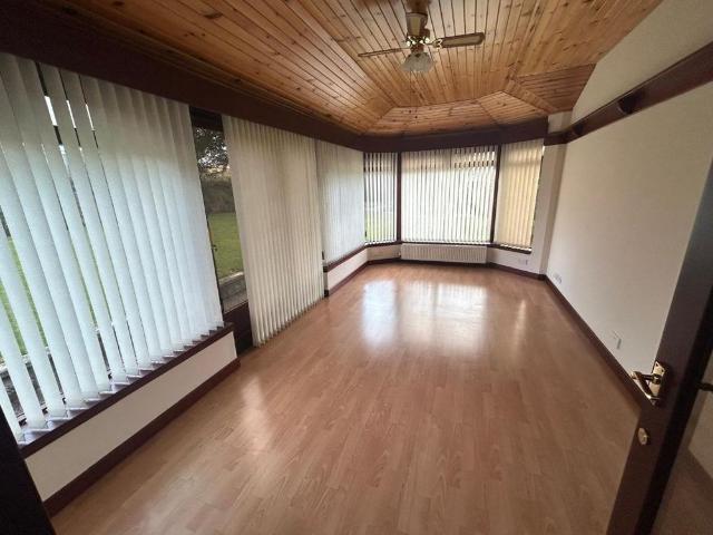 4 bedroom detached house to rent