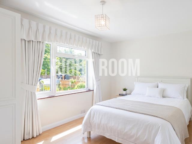 4 bedroom detached house to rent