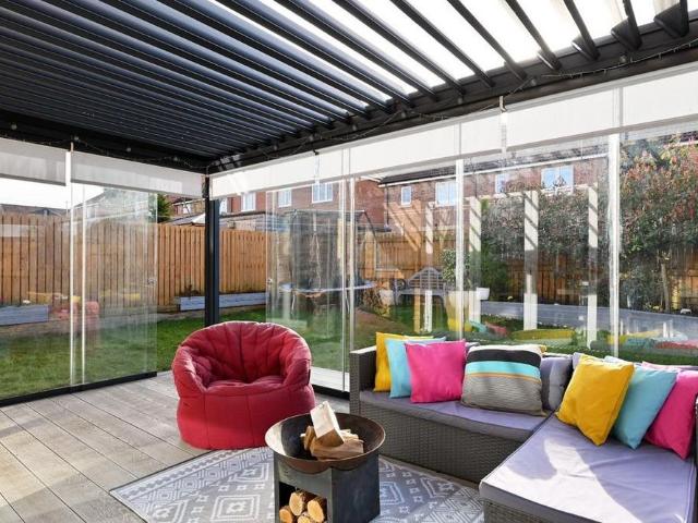 4 bedroom detached house to rent
