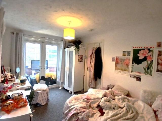 4 bedroom detached house to rent