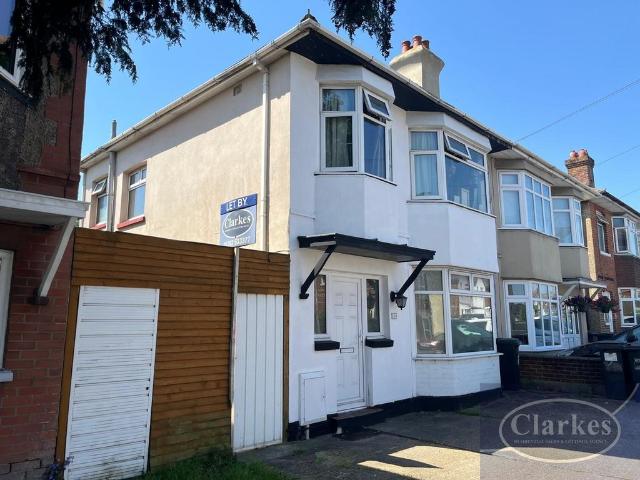4 bedroom detached house to rent