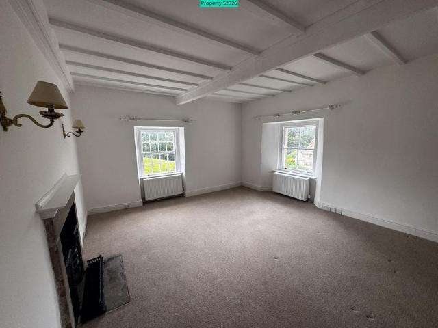 4 bedroom detached house to rent