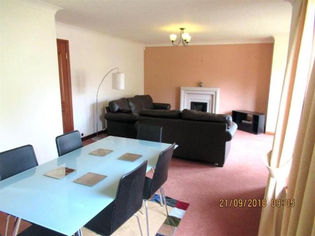 4 bedroom detached house to rent