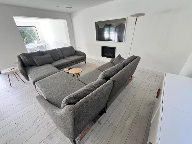 4 bedroom detached house to rent