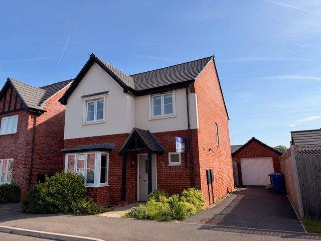 4 bedroom detached house to rent