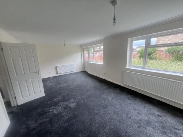 4 bedroom detached house to rent